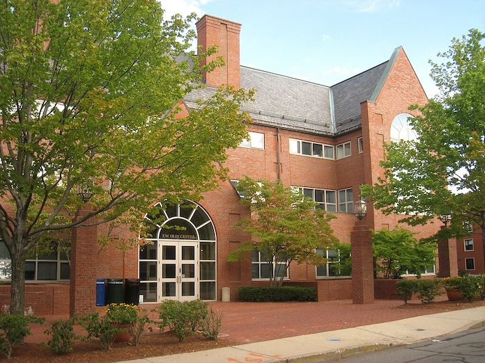 Tufts Acceptance Rate: Class of 2029 - Top Tier Admissions